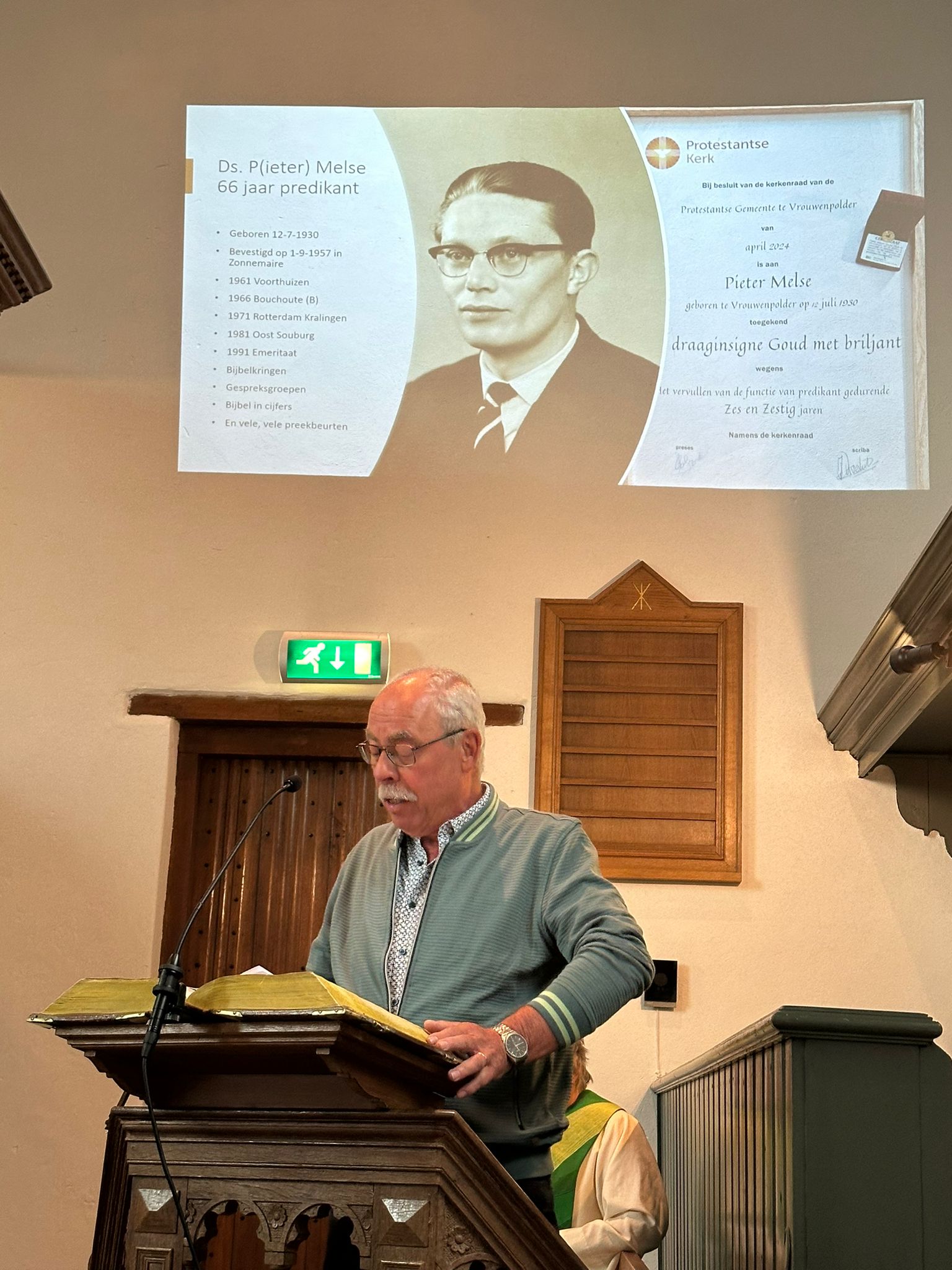 Vrouwenpolder viert eeuwenoude vierplek en hoge onderscheiding ds Melse ...